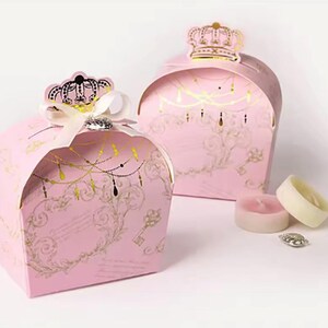 Set of 10 Crown Gift Boxes | Perfume | Paper Packaging | Wedding Candy ...
