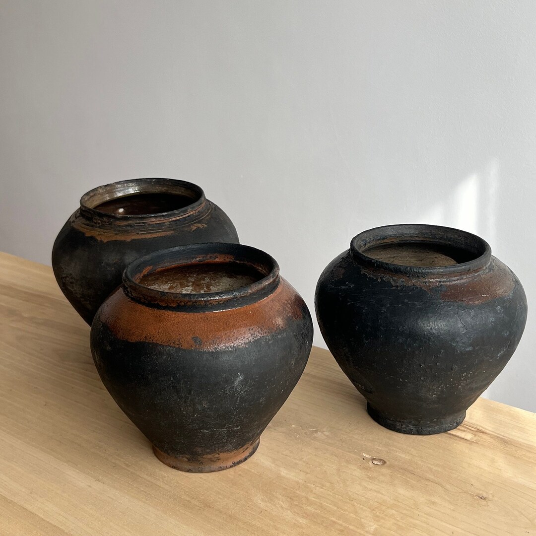 Vintage Ukrainian Black Clay Pot - Antique Handmade Rustic Jar - Dark ...