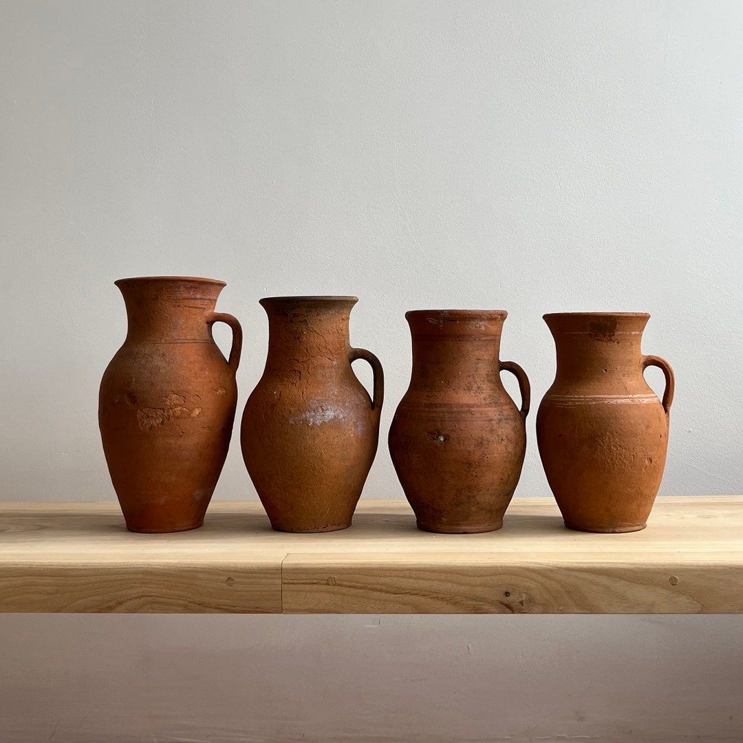 Ancient Clay Pot, Antique Clay Vessel, Kitchen Utensil Holder ...