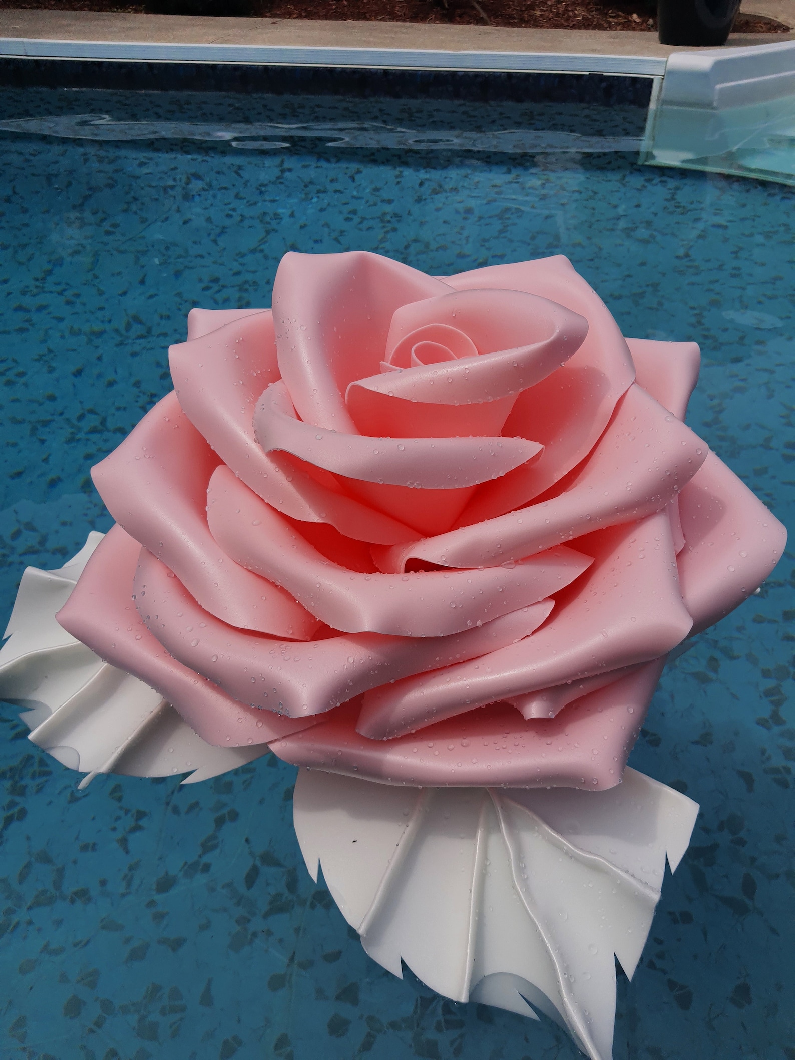 Floating Giant-roses. for Pool Party. Wedding's Pool Decor. Dancing ...