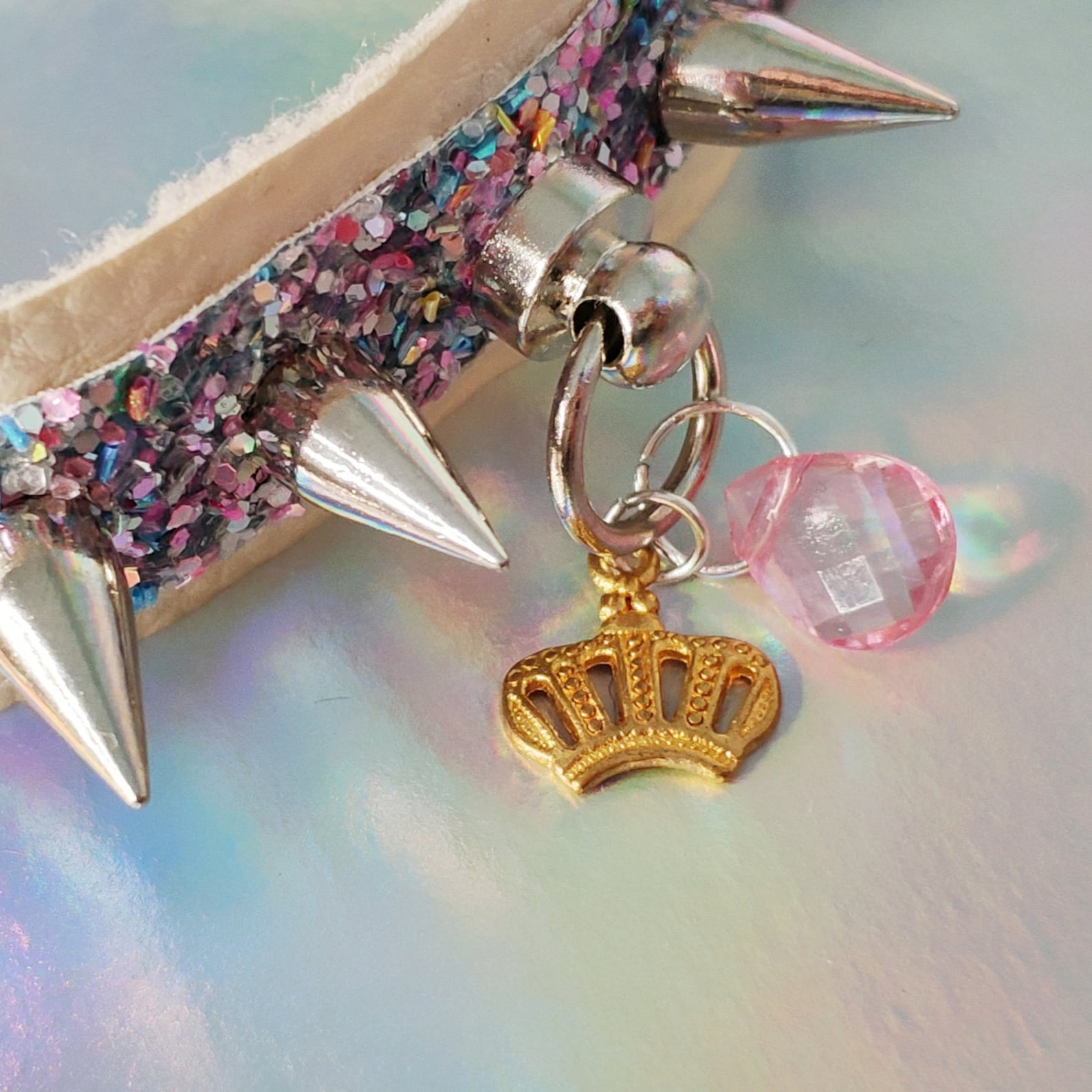 Magic QUEEN Collar - Etsy