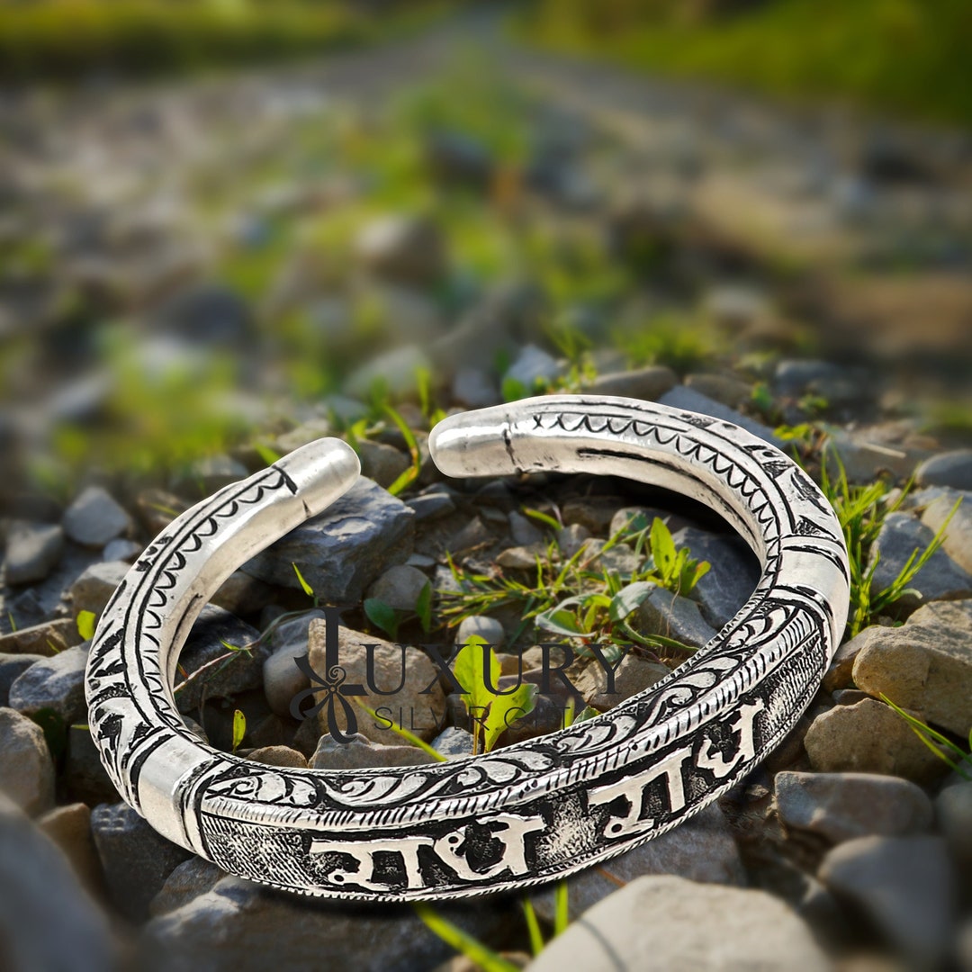 925 Sterling Silver Handmade Nakshi Work Design "radhe Radhe" Goddess ...