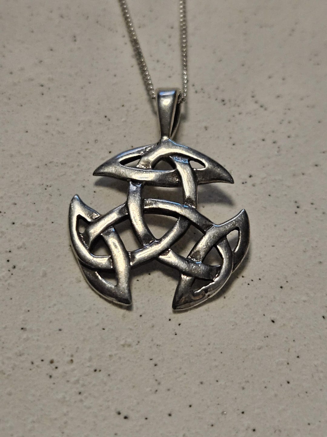 Sterling Silver Celtic Triad Pendant & 16 Inch Chain - Etsy