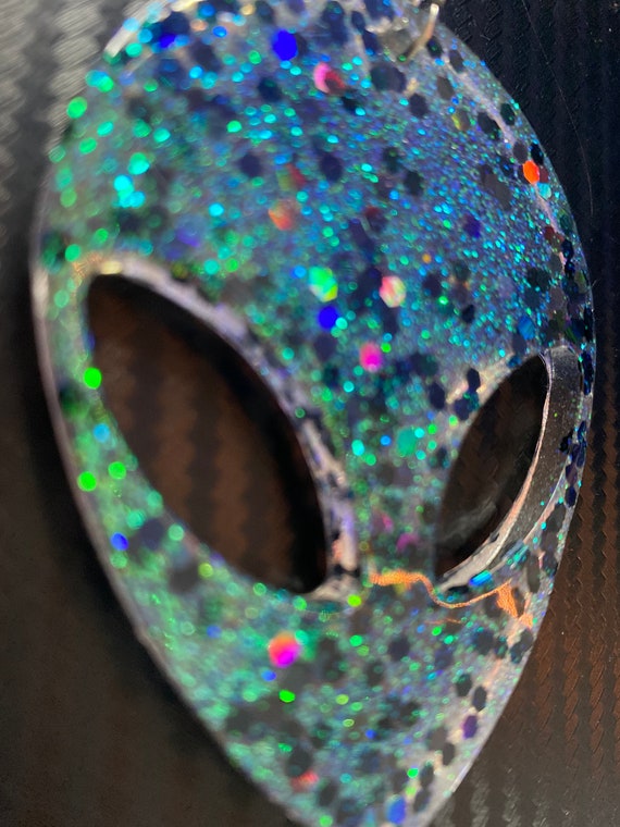 Holographic Alien Keychain | Etsy