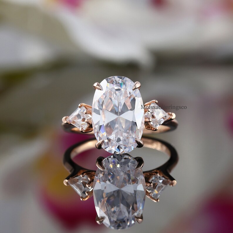 3CT Three Stone Oval Cut Moissanite Ring, Three Stone Kite Shape Ring ...