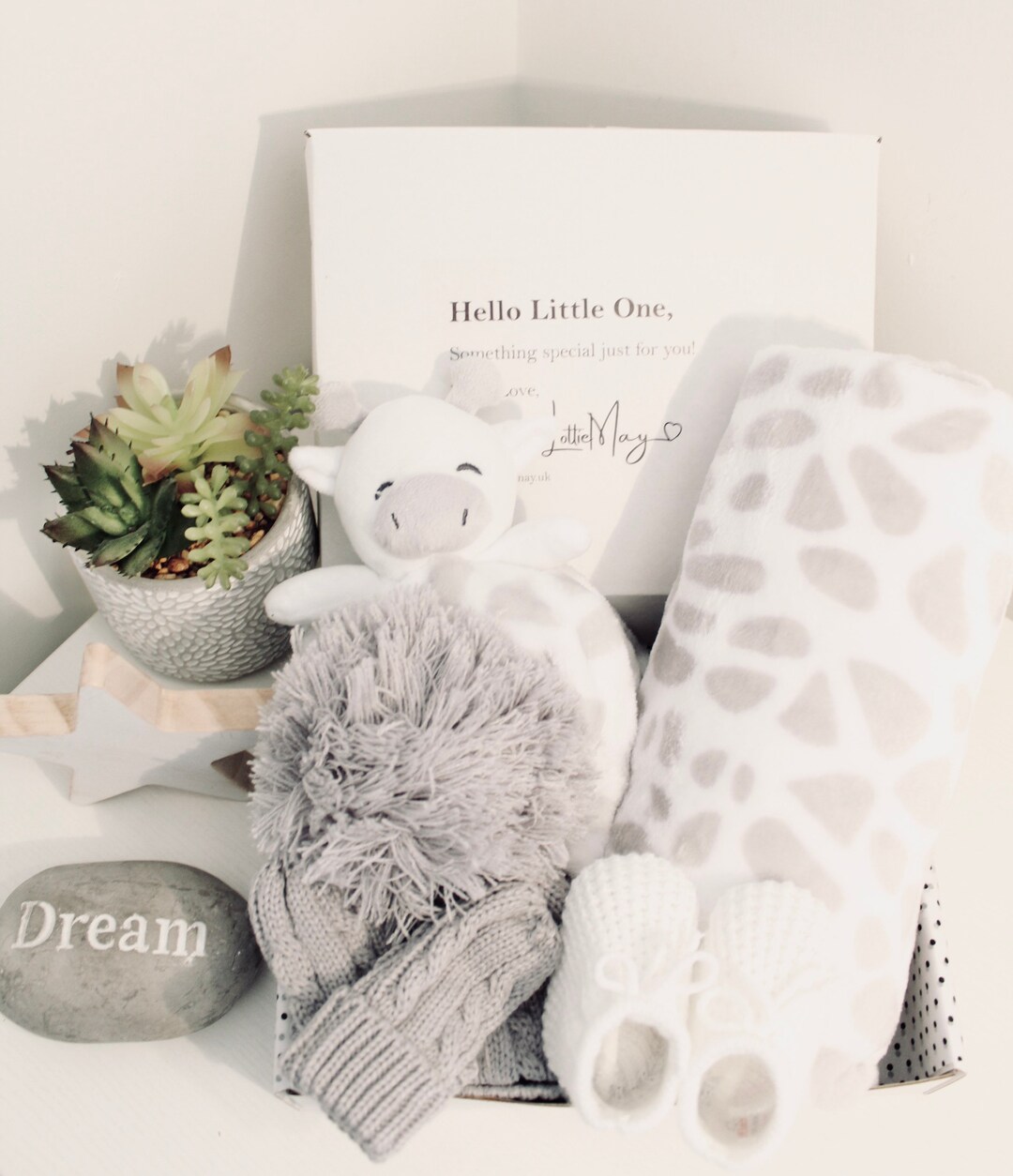 Baby Unisex Giraffe Hamper Gift Set, New Mum Gift, Baby Shower Gift ...