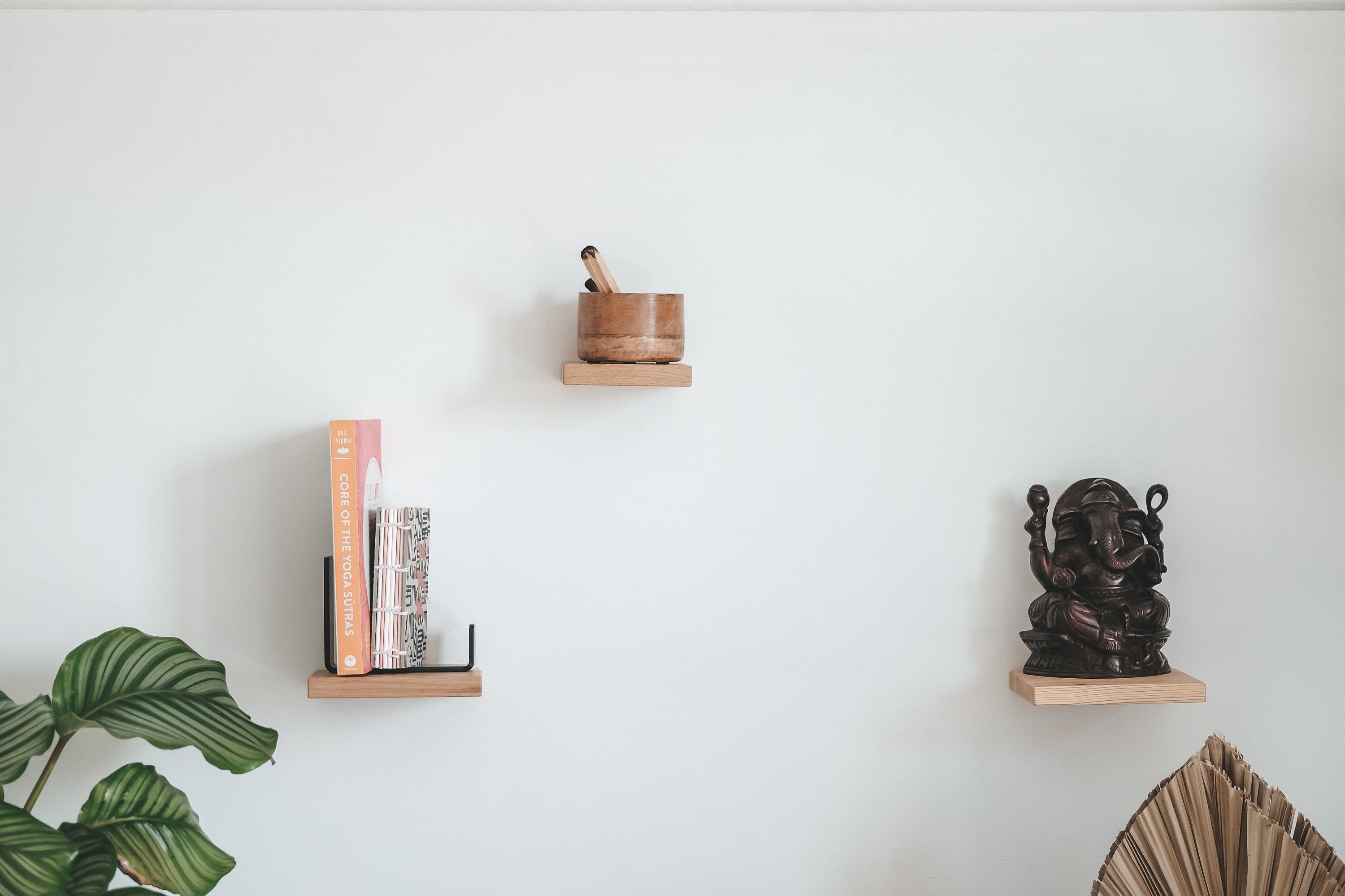 Minimalist Floating Shelf — Maloo Design
