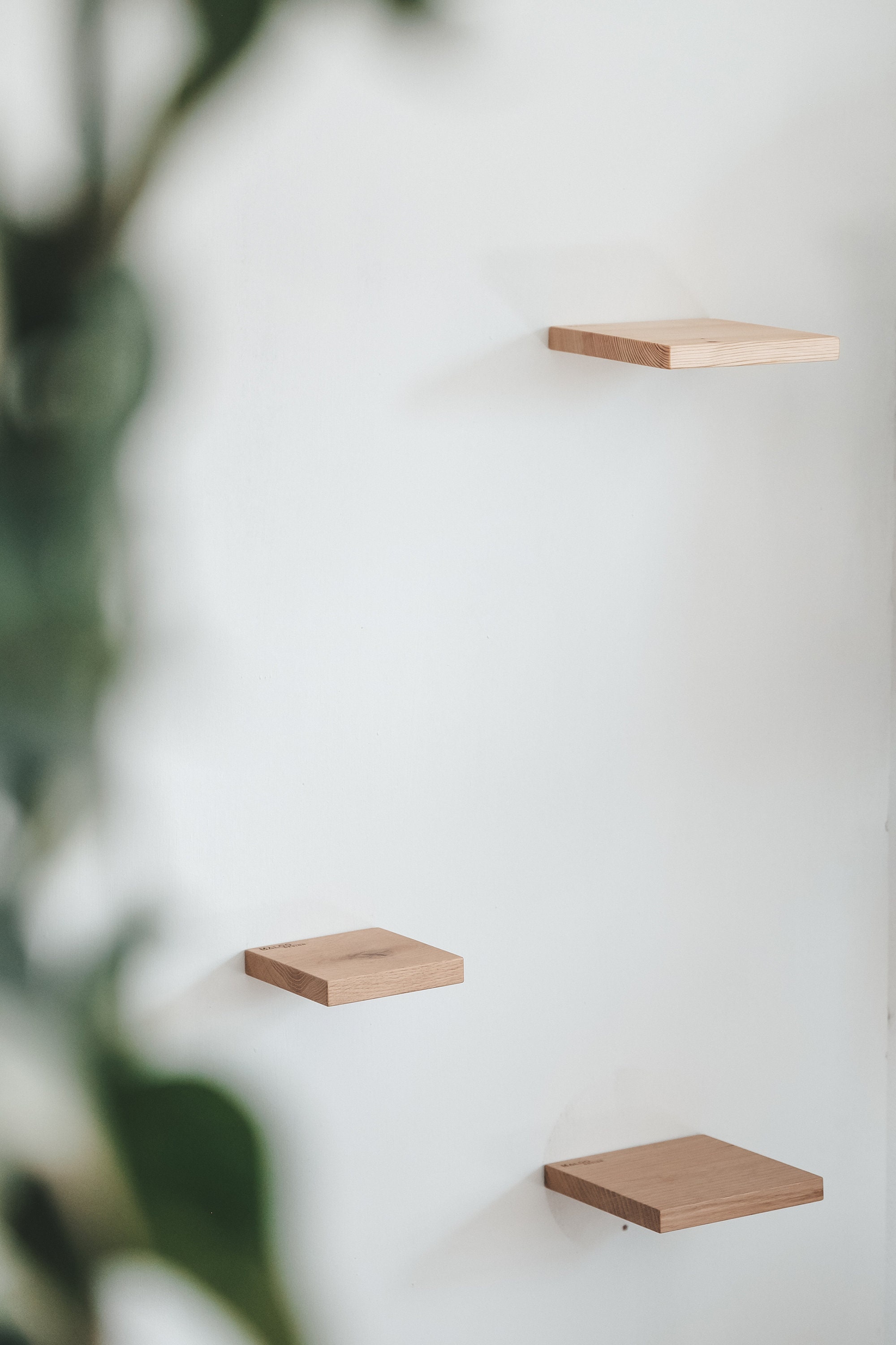 Minimalist Floating Shelf — Maloo Design