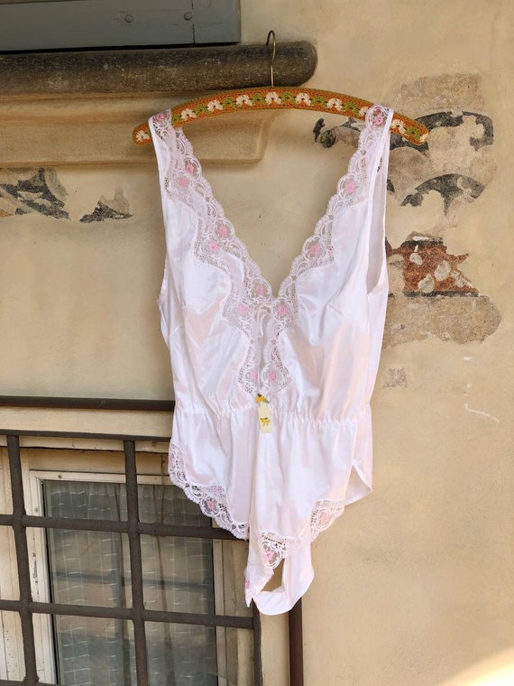 deadstock vintage lingerie - Gem