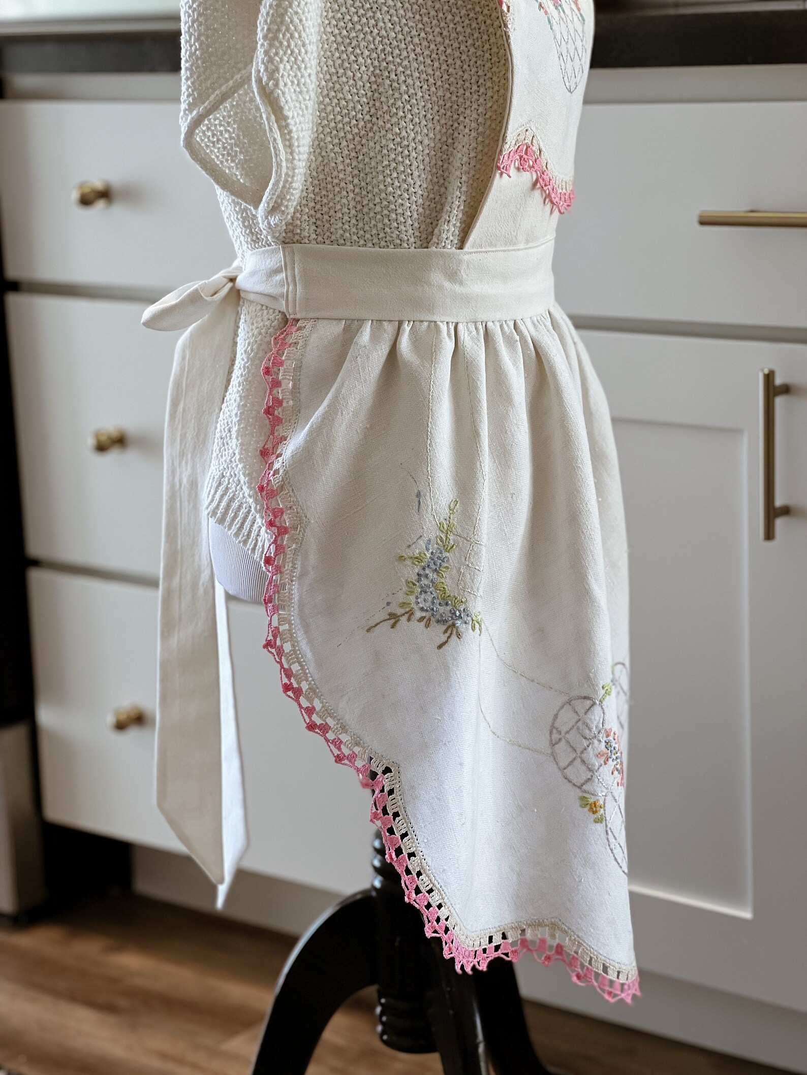 Vintage Repurposed Apron • Ivory and Pink Embroidered Apron • Apron ...