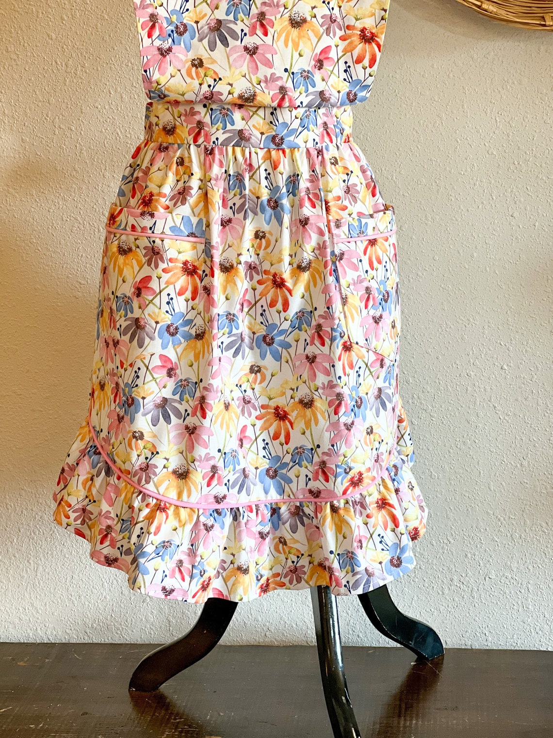 Adult Daisy Apron • Colorful Floral Apron • Womens Floral Apron • Daisy ...