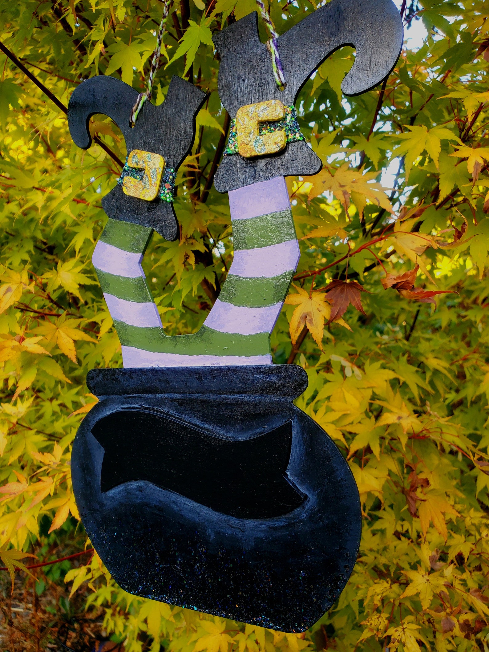 The Witch Fell Into Her Cauldron! | Chalk Board Ribbon on Cauldron ...
