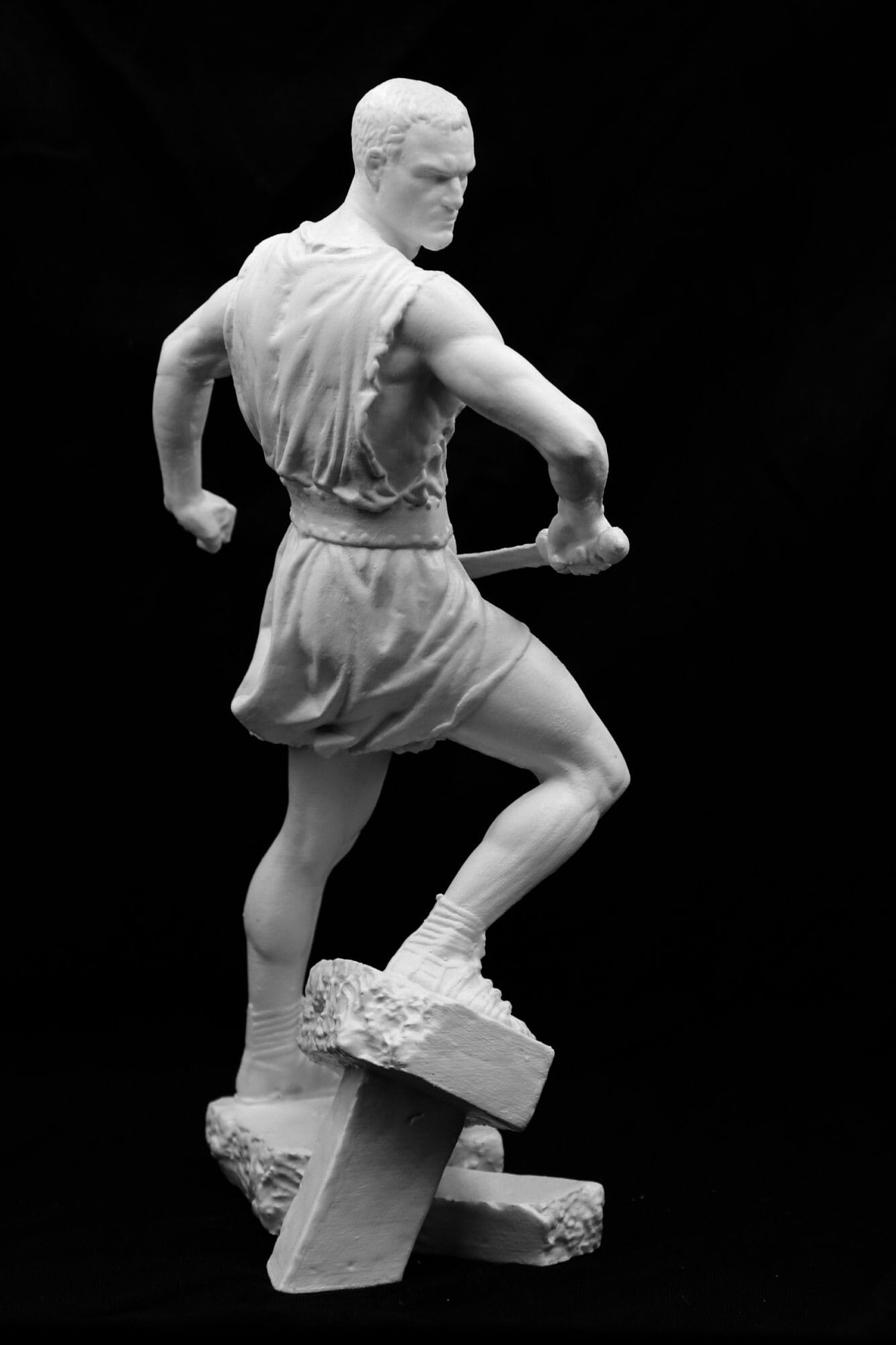 Crixus Statue