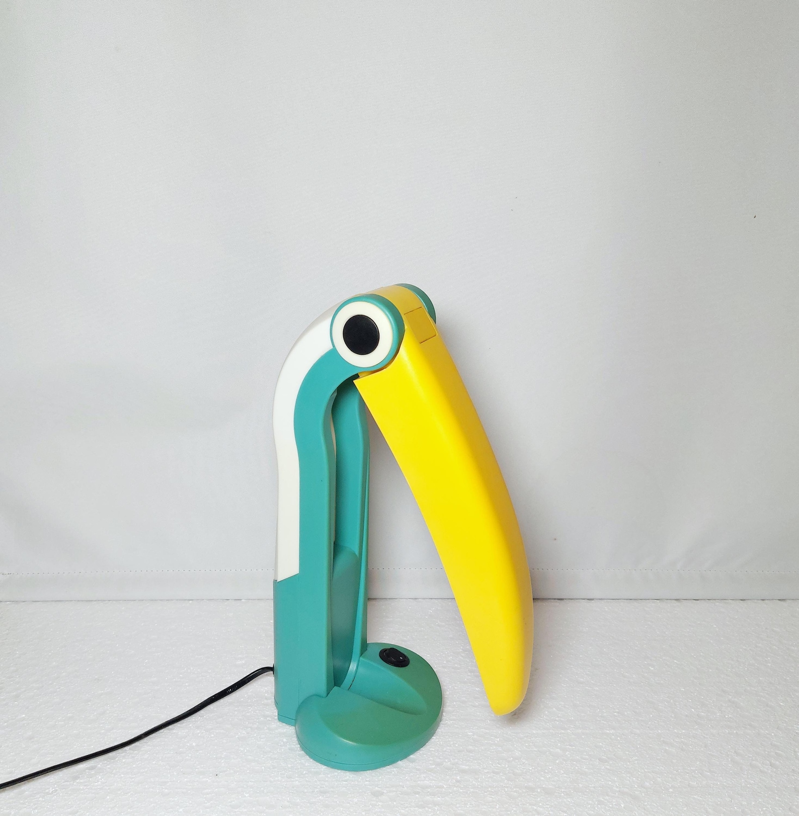 Vintage Toucan Table Lamp by H.T Huang From the 80s - Etsy