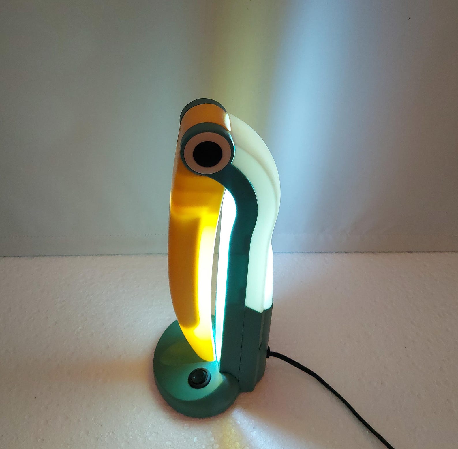 Vintage Toucan Table Lamp by H.T Huang From the 80s - Etsy