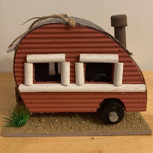 Wood Vintage Trailer Birdhouse / Birdhouse / Birdhouses / Birds ...