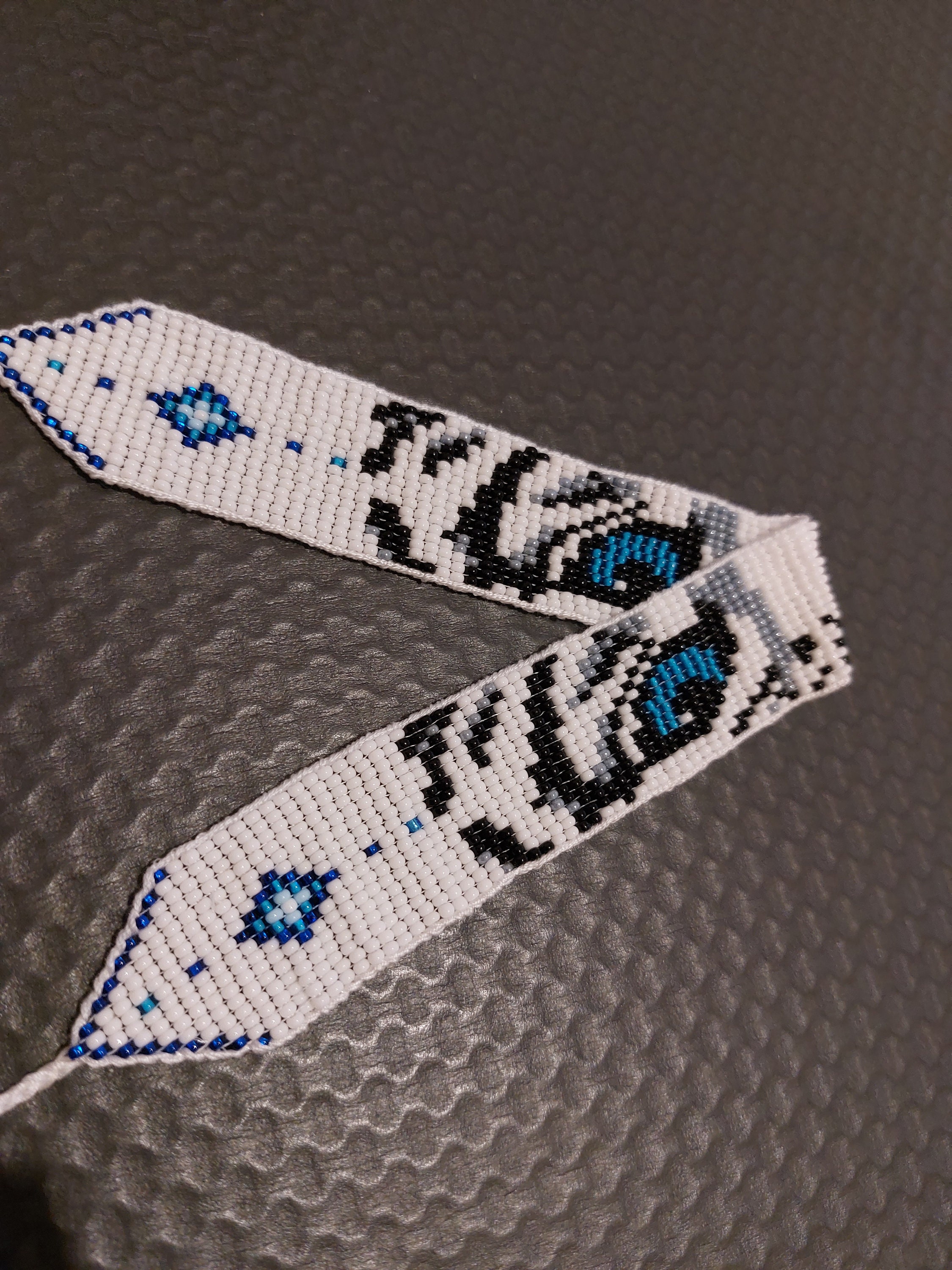 White Tiger Seed Bead Choker Choker Blue Eyes of the Lion - Etsy