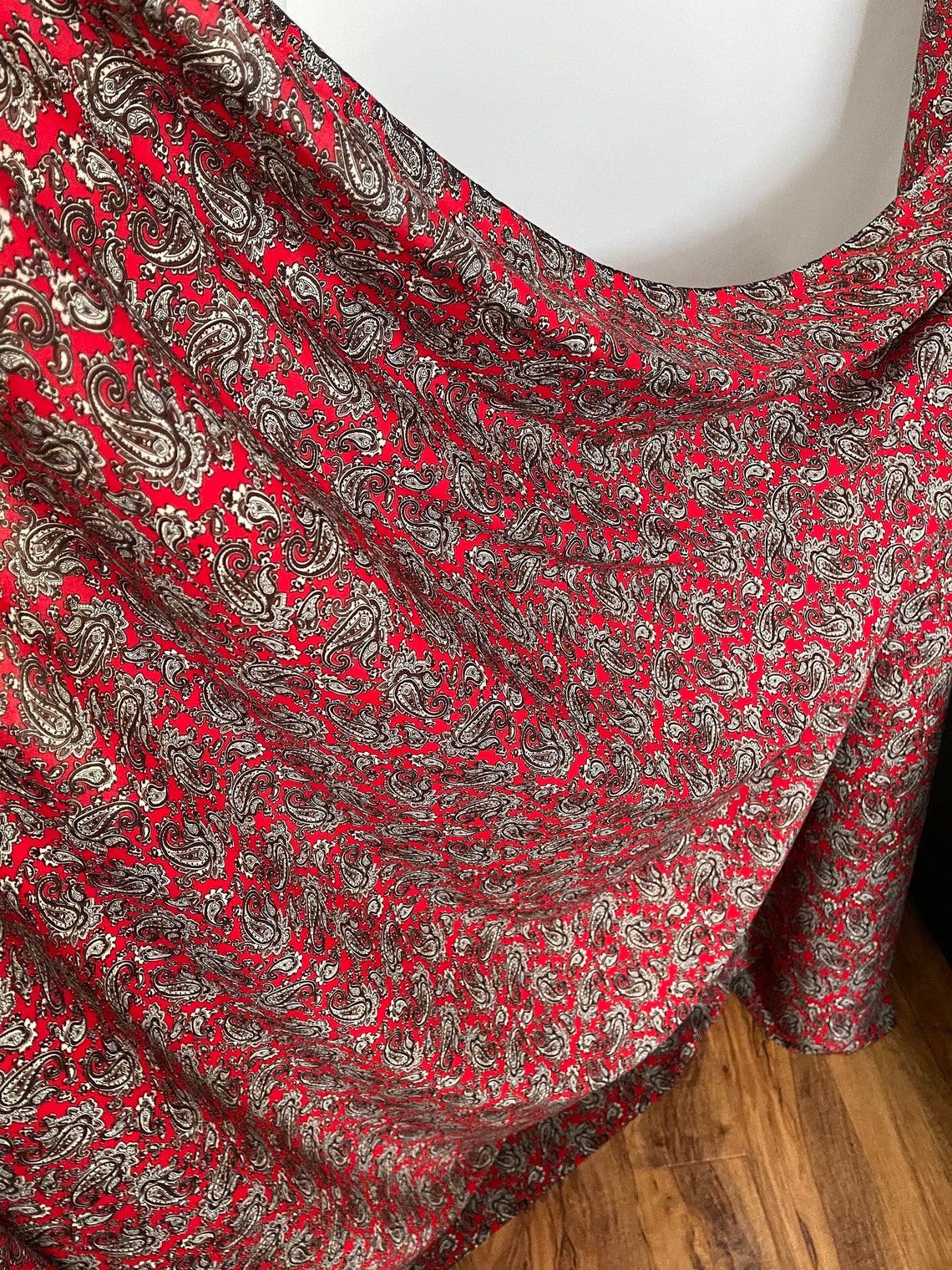 1m Soft paisaly Printed viscose rayon Dress Fabric red black | Etsy