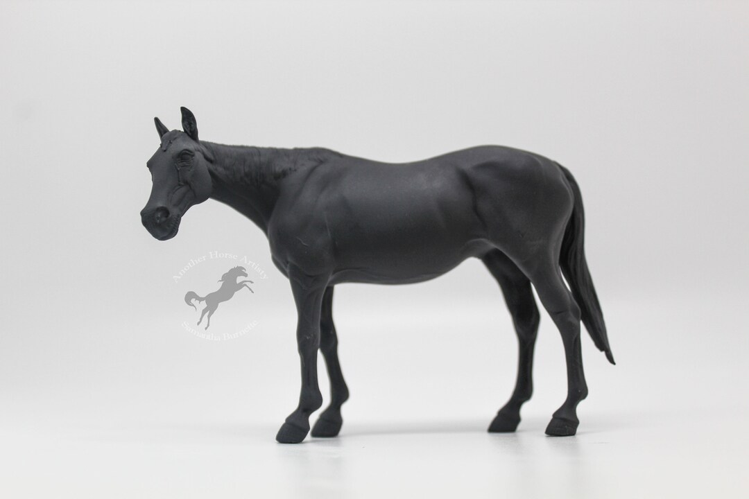 Julio 1:32 Scale Model Horse - Etsy