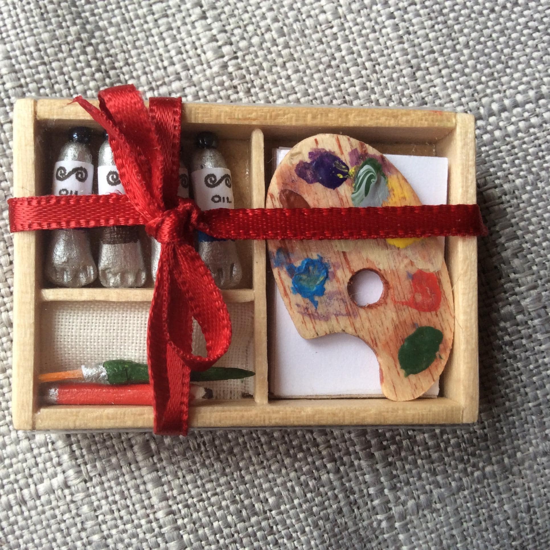 Miniature Painting Set, Easel and Artist Oil Paints, 1/12th Art Kit for ...