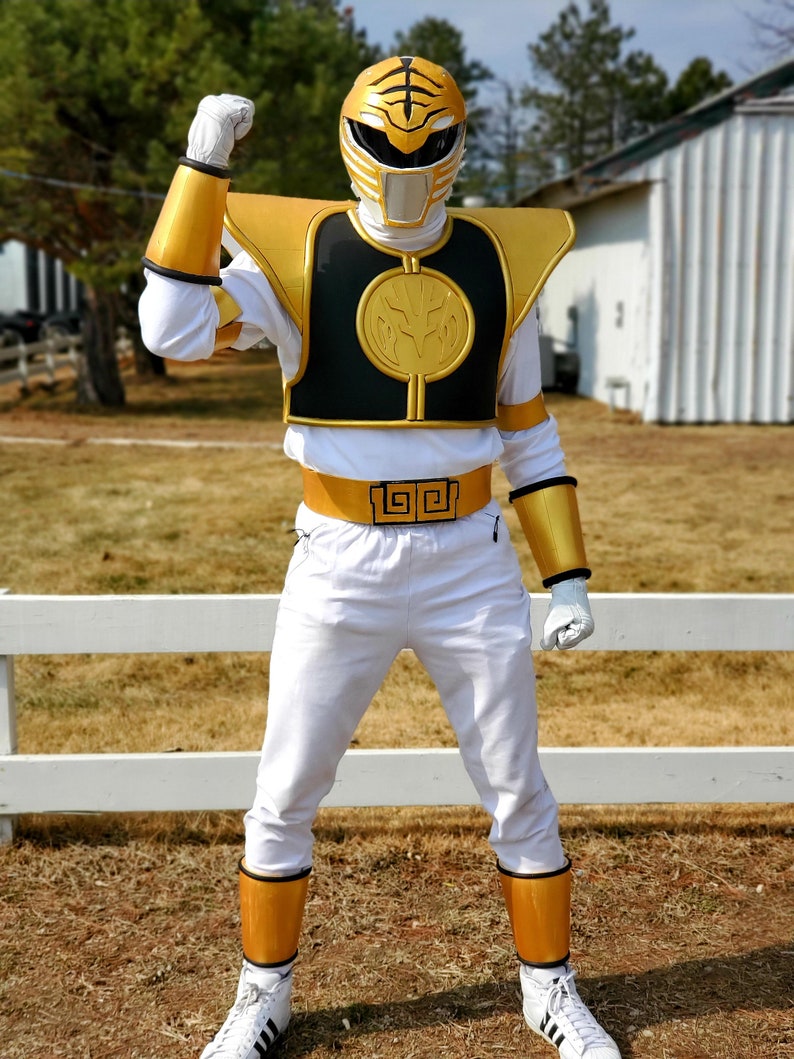 MMPR White Ranger Shield Cuffs and Belt for White Ranger - Etsy