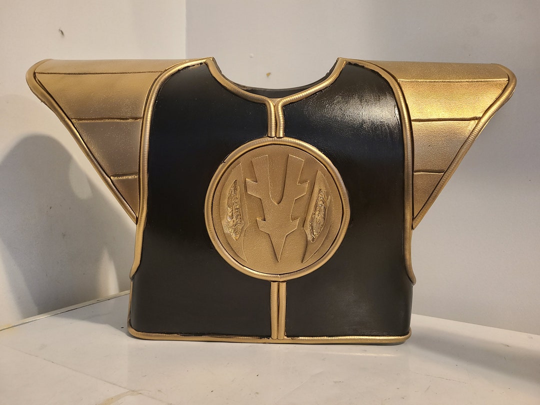 MMPR White Ranger Cosplay: Shield, Cuffs & Belt Set - Etsy