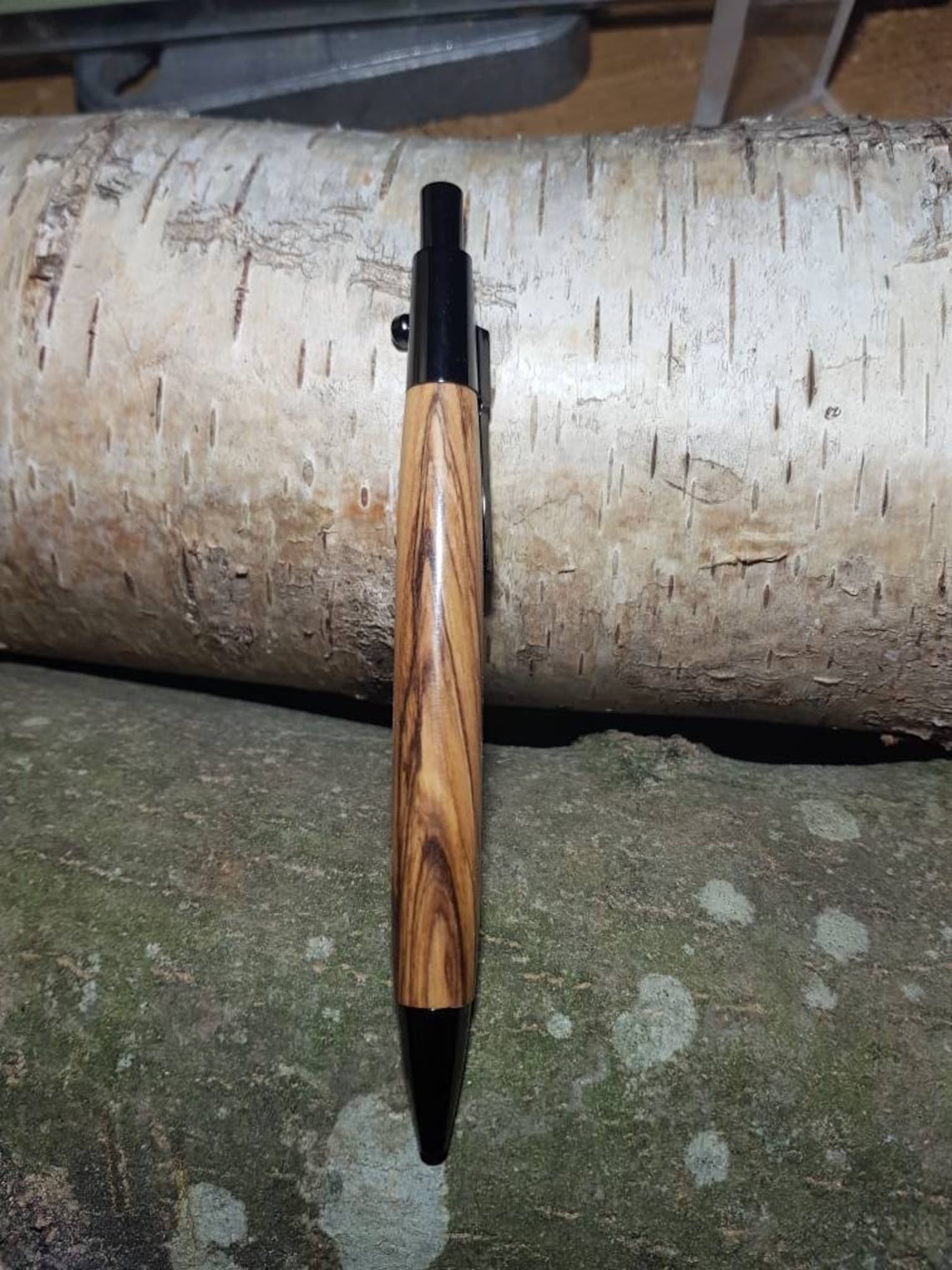Jazz Bolt Action Pen. Gun Metal Gray and Olive Wood. Semi Gloss Finish ...