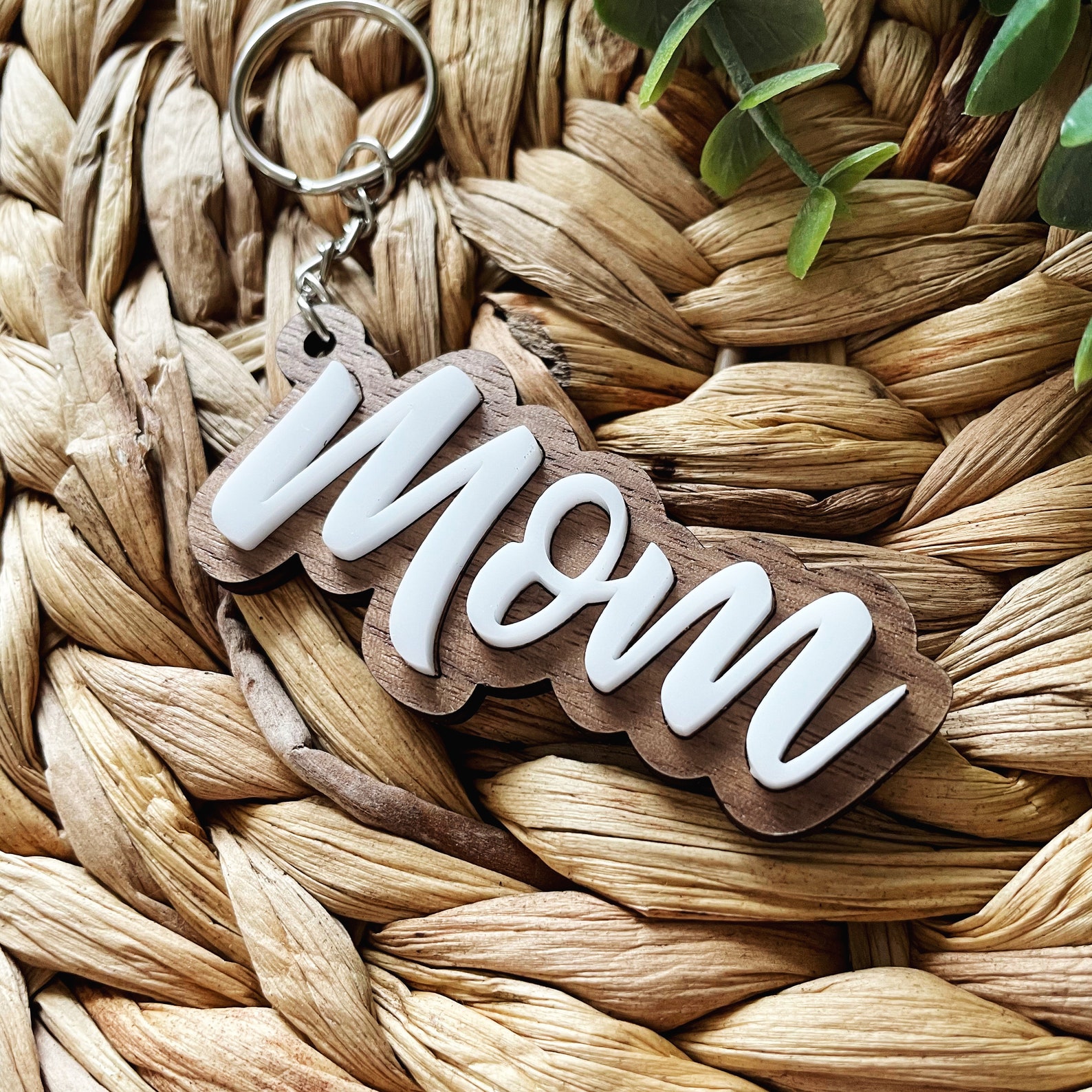 Mom Keychain, Mother's Day Gift, Wooden Keychain - Etsy