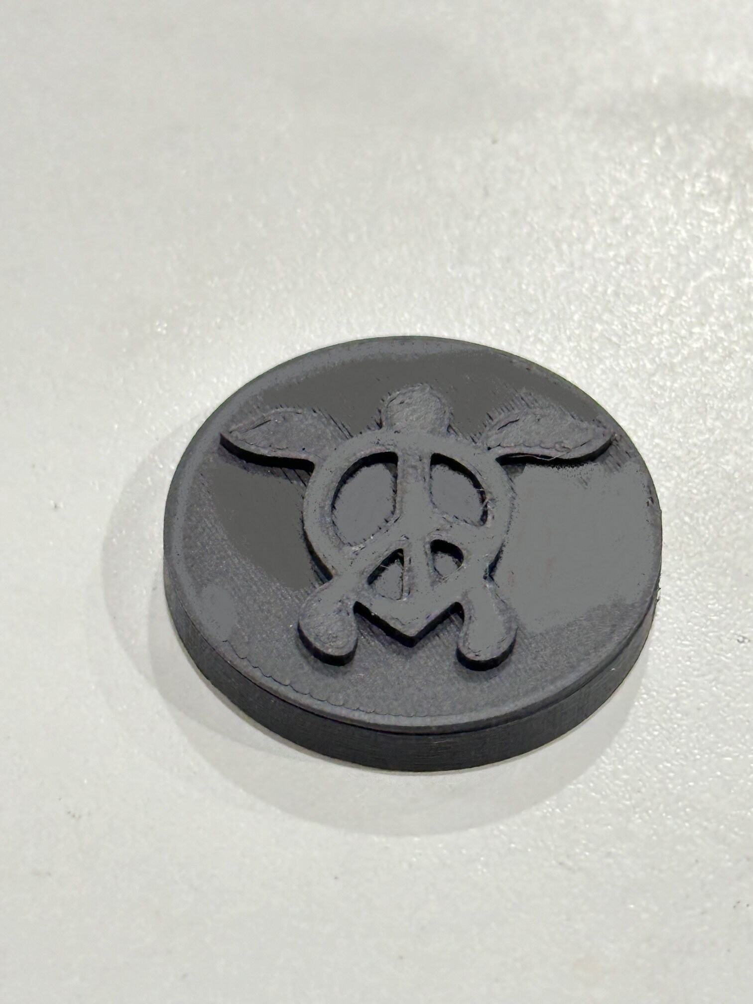 Honu Peace Turtle in 3D - Black - for Jeep Wrangler JK/JKU/JL Key Lock ...