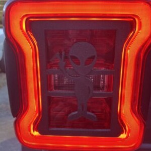 Alien Peace Sign in 3D for Jeep Wrangler Led Version JK/JKU/JL Rear ...