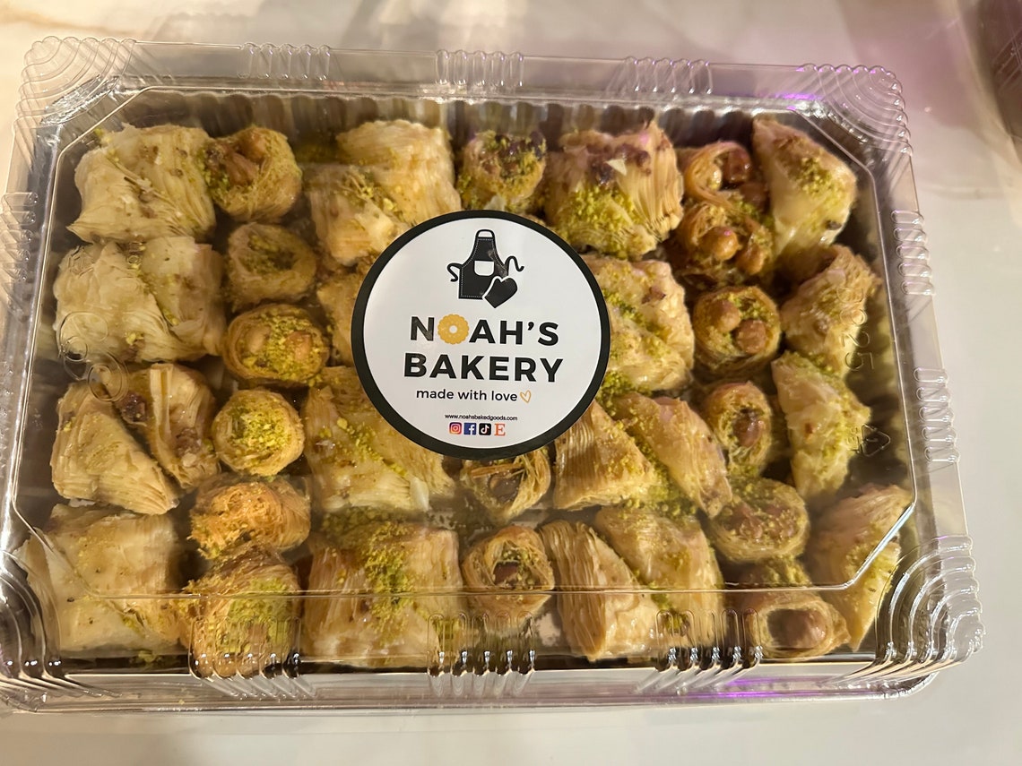 Kunafa & Baklava Mixed Box | Two Dozen - Etsy