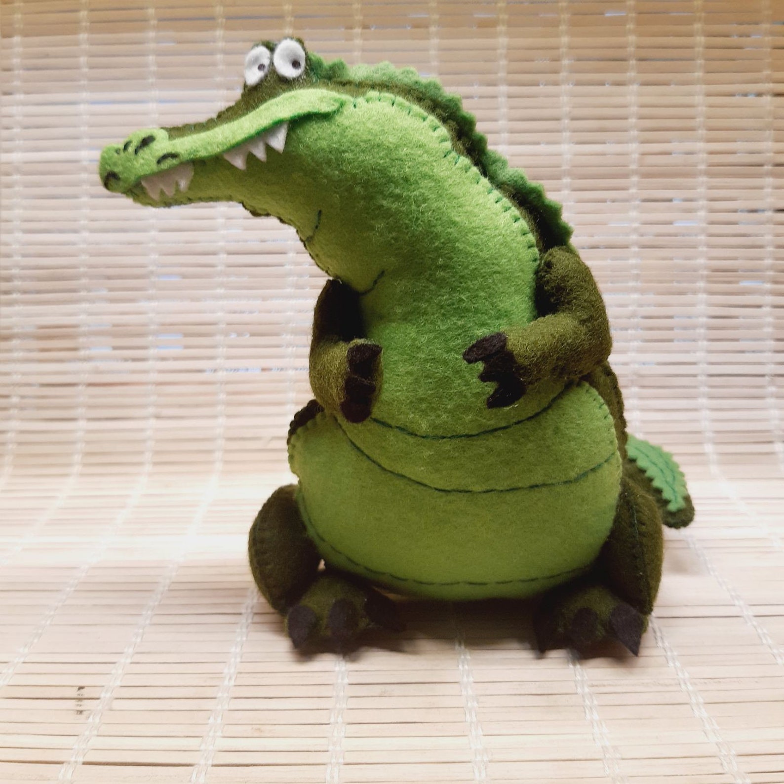 Crocodile Sewing Pattern, Felt Alligator Pattern, Sew by Hand a Felt ...