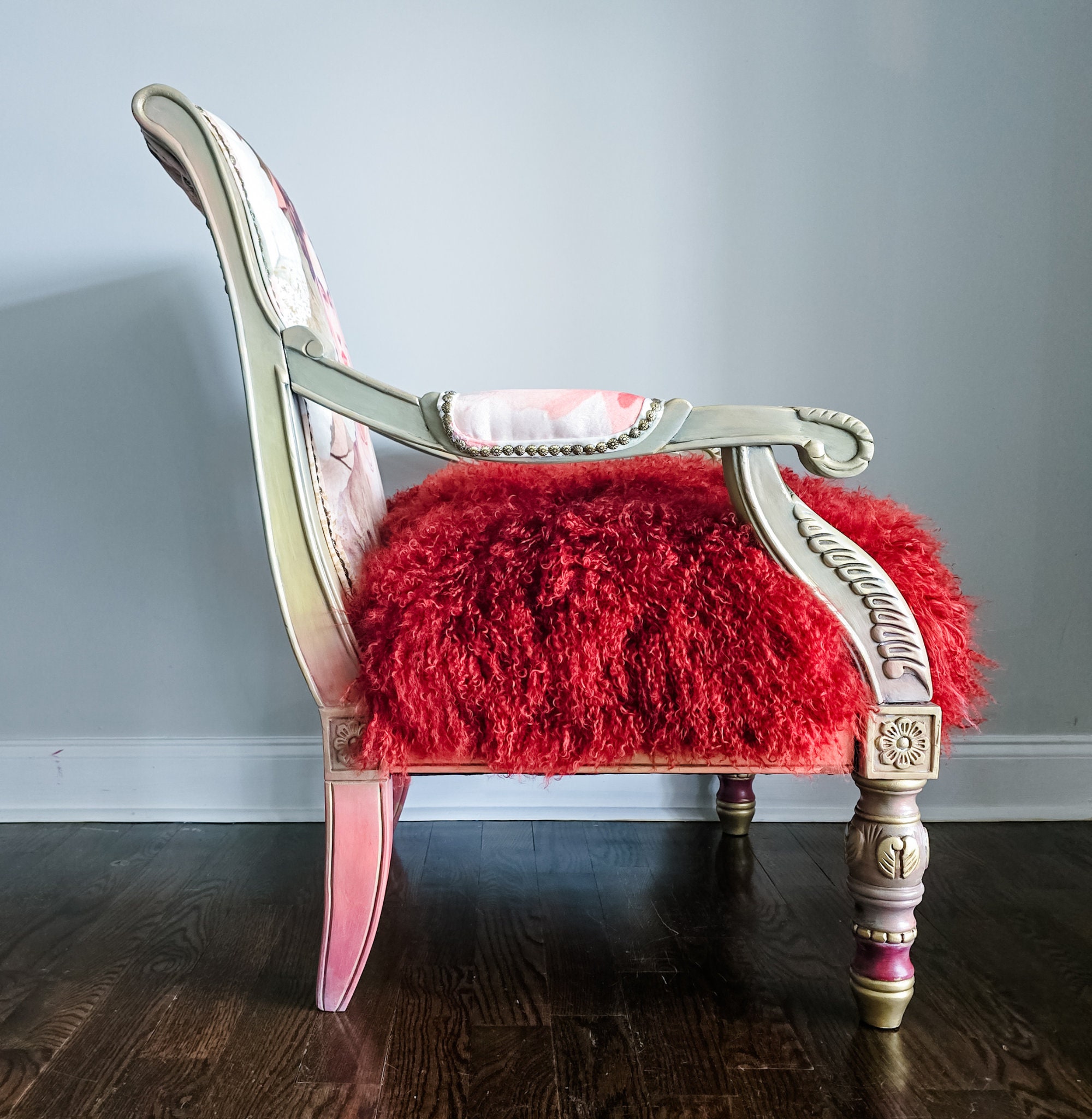 Frida Kahlo Inspired Accent Chair for Office Lobby or Waiting Area - Etsy