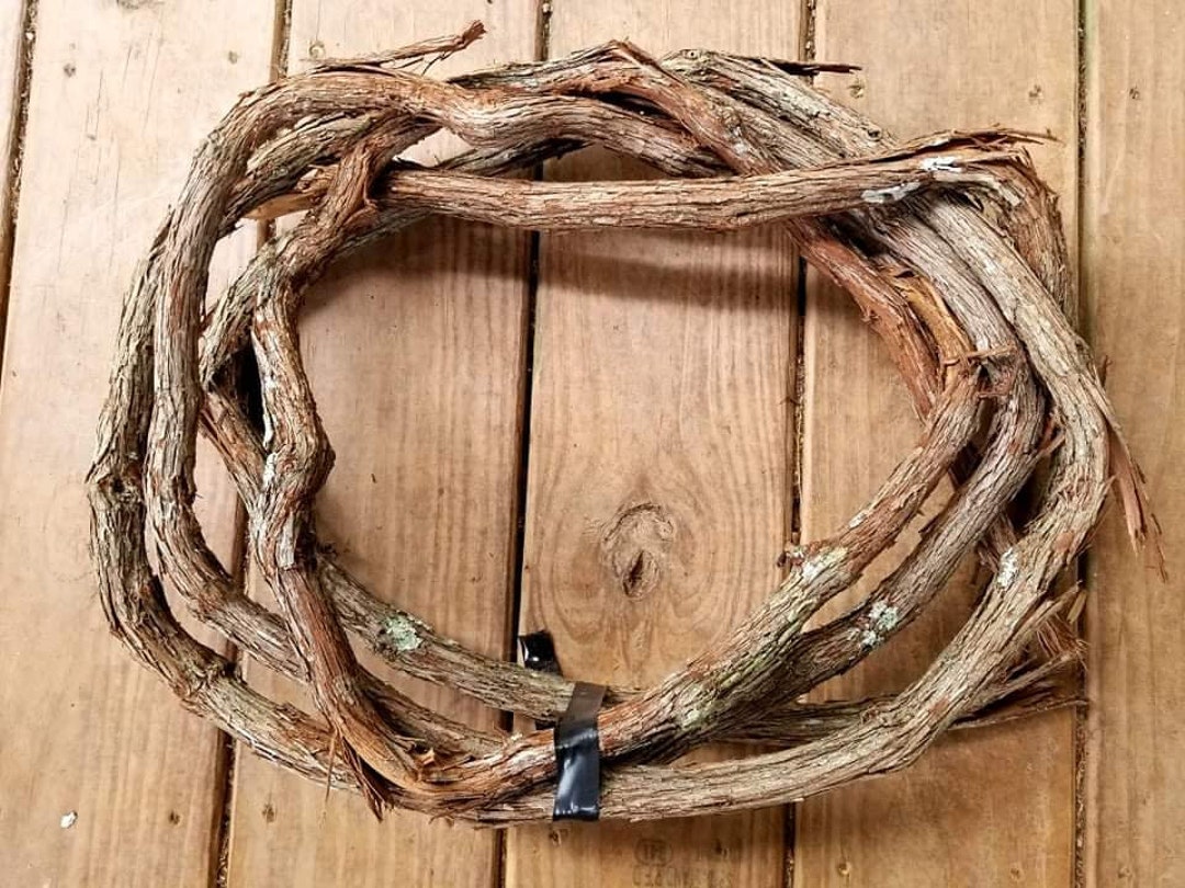 14 Feet Extra Thick Grapevine, DIY Crafts, Rustic Decor, Grapevines ...