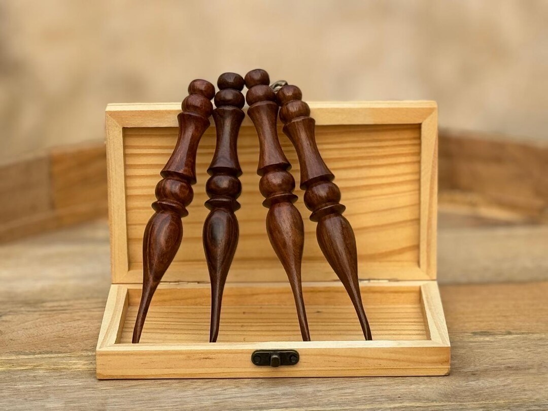 Handicrafts Wooden Crochet Hooks Set, 4pcs Ergonomic Knitting Needles ...