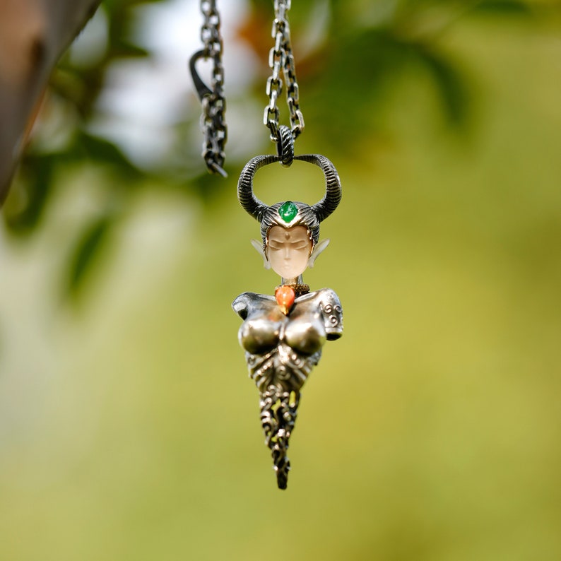 Dark Fairy Tale Style Succubus Pendant 2270mm, Inlay Natural Agate and ...