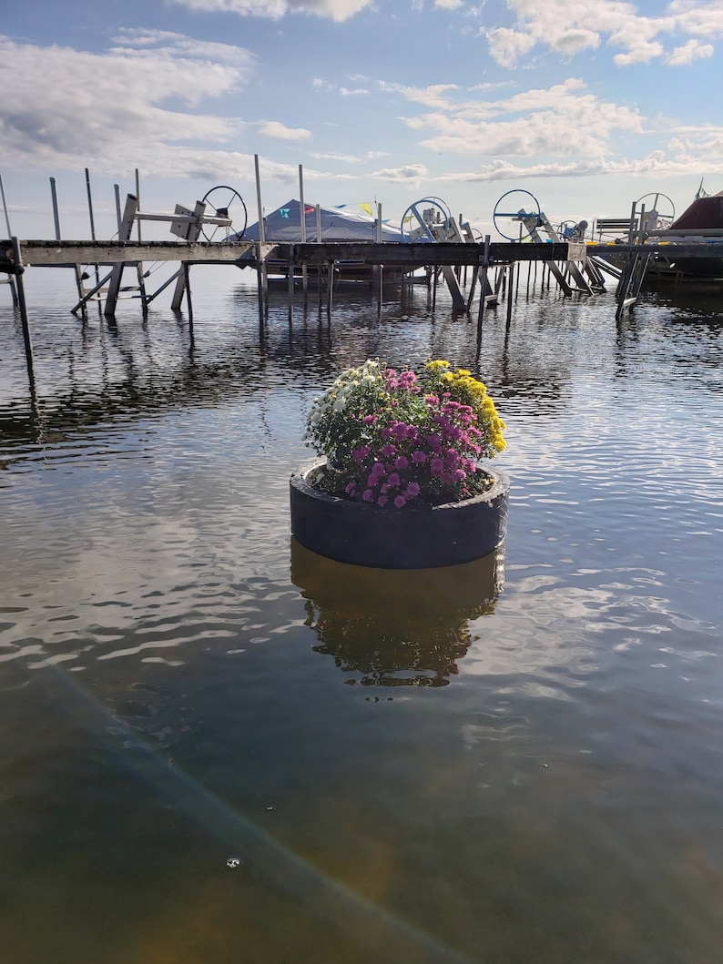 Floating Garden | Flower Pot for Lakes and Ponds - Etsy