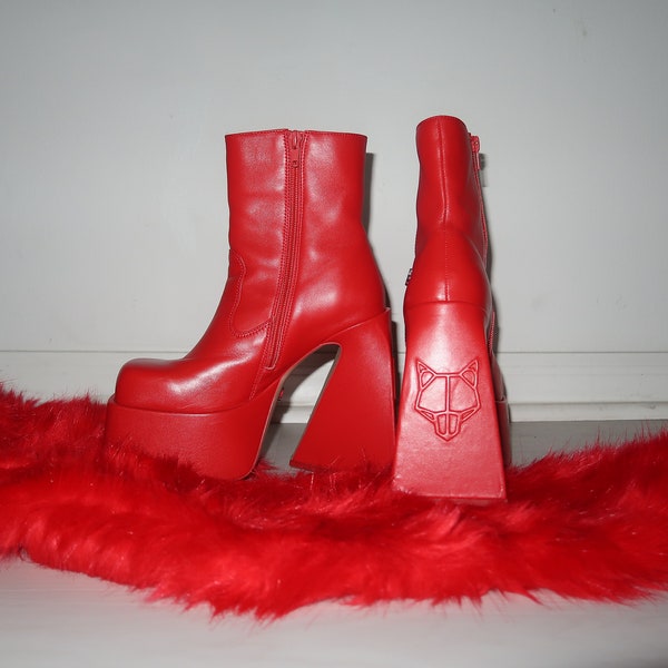 Sabrina Carpenter Platform Boots - Etsy