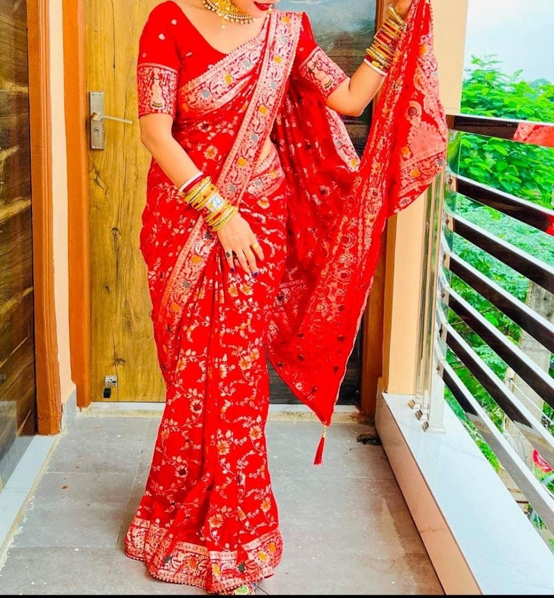 Buy Soft Russian Silk Saree With Finest Zari and Minakari Weaving Pallu ...