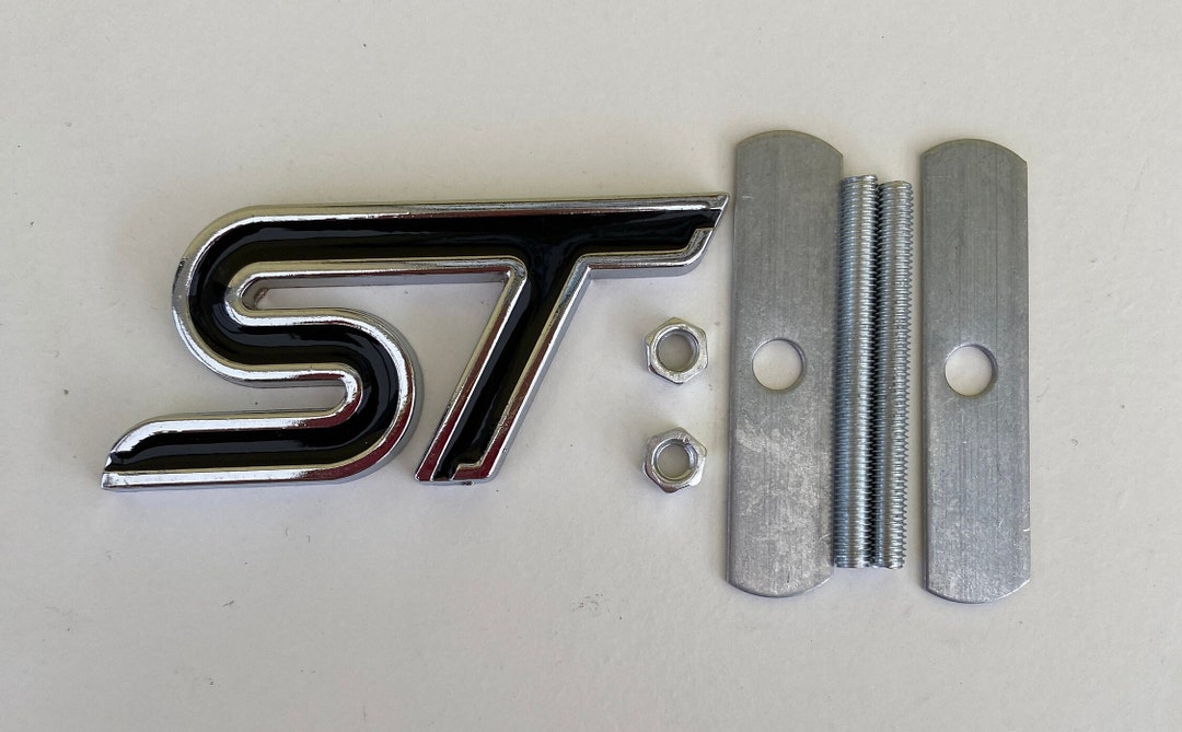 Free 1st Class Post - New Ford Focus Metal Black ST Grill Badge With ...