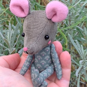 A PDF Tutorial for a Mouse and Clothes Making, Mice, Dollhouse ...
