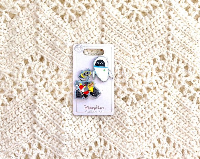 New Disneys Walle & Eve Pin Set - Etsy