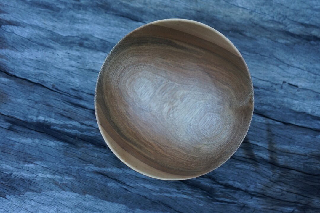 Bay Laurel Salad Bowl - Etsy