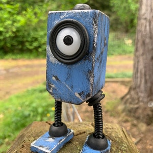 Robot. 329 Blue Eye Bot - Etsy