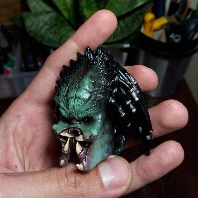 Predator Head Magnet - Etsy