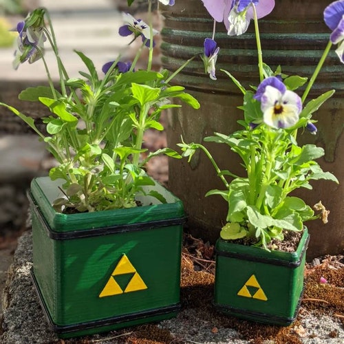 Legend of Zelda Planter Box for Succulents Link Triforce | Etsy