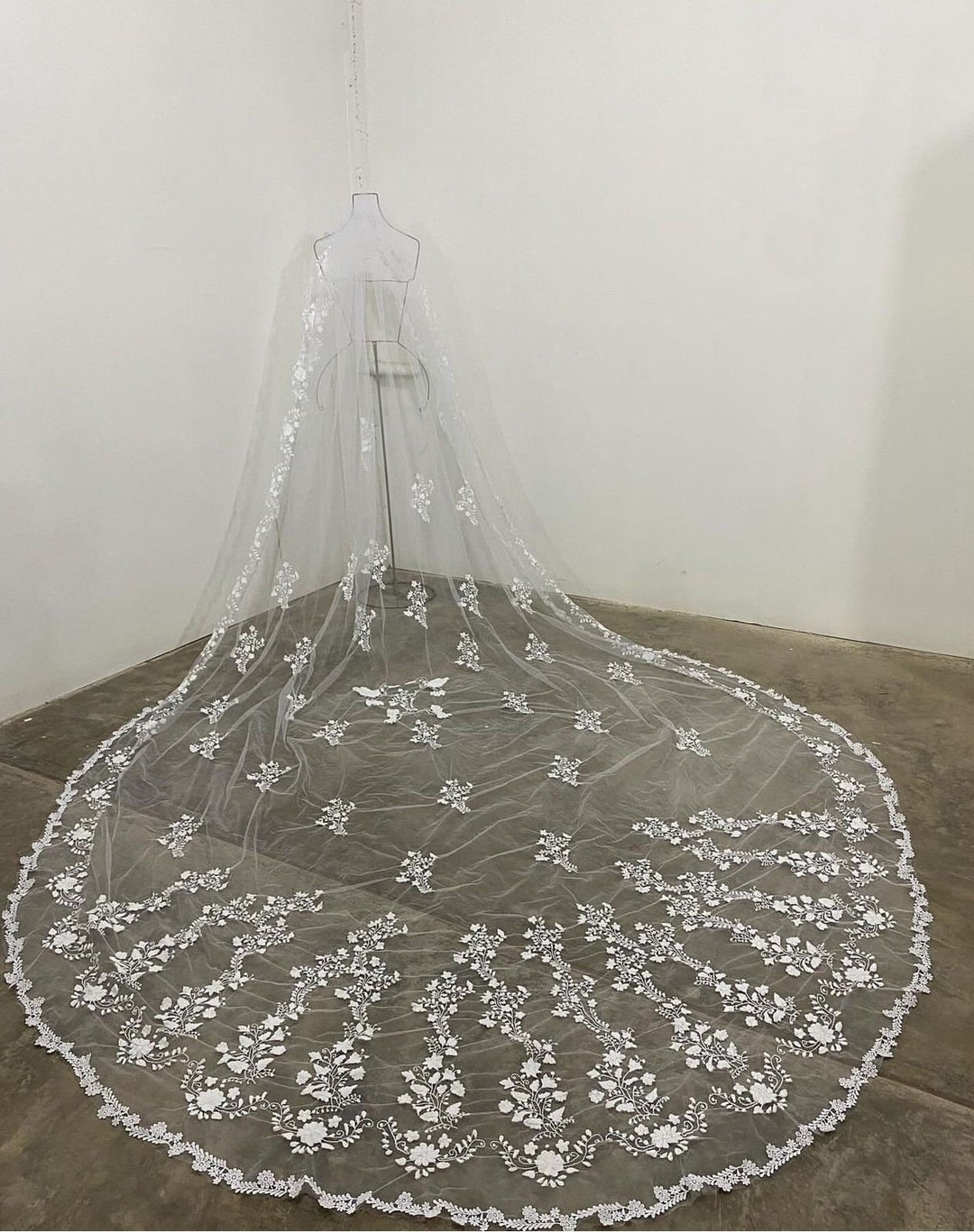 Floral Embroidered Wedding Veil - Etsy