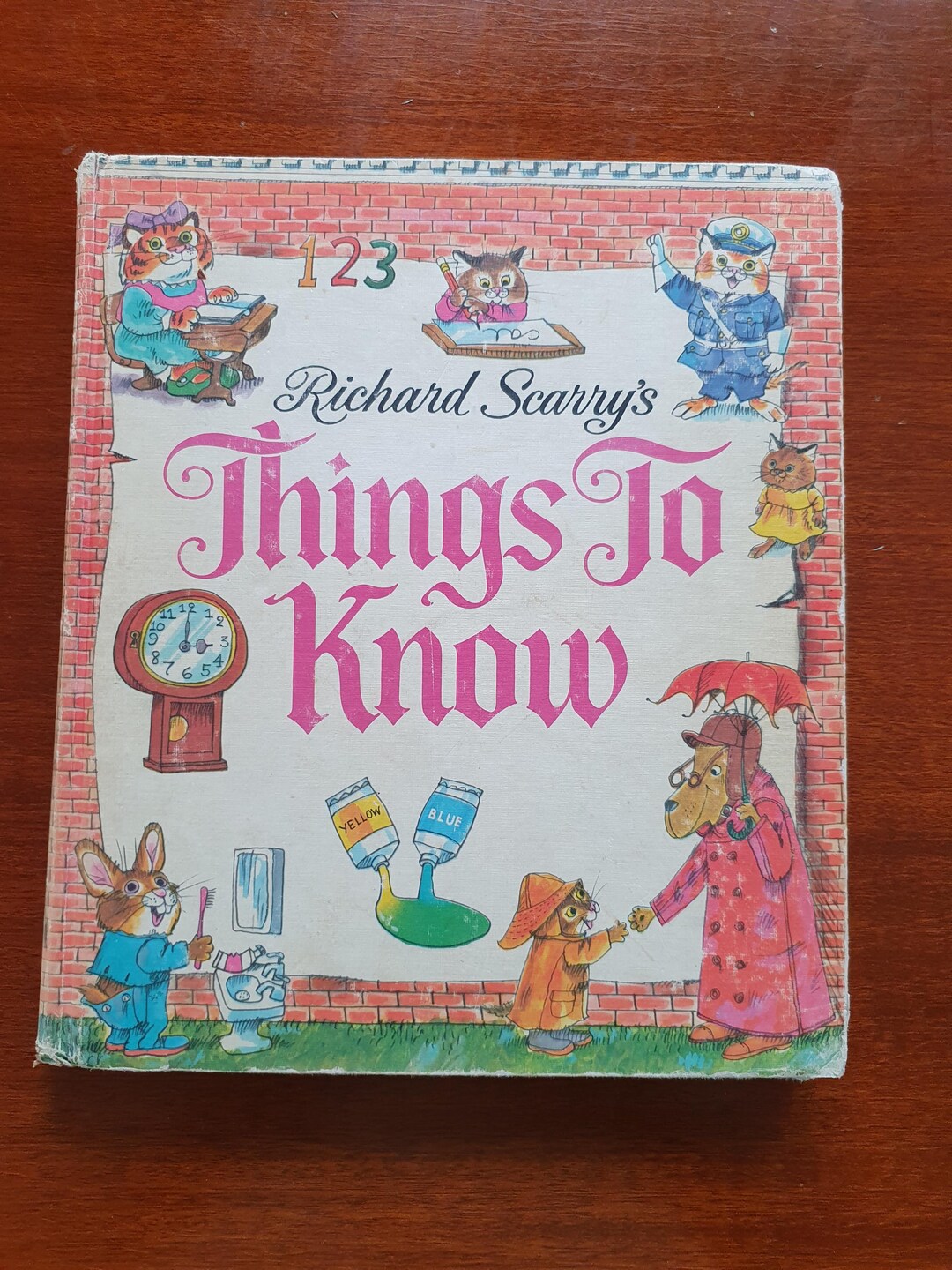 Richard Scarry Book. Things to Know. - Etsy