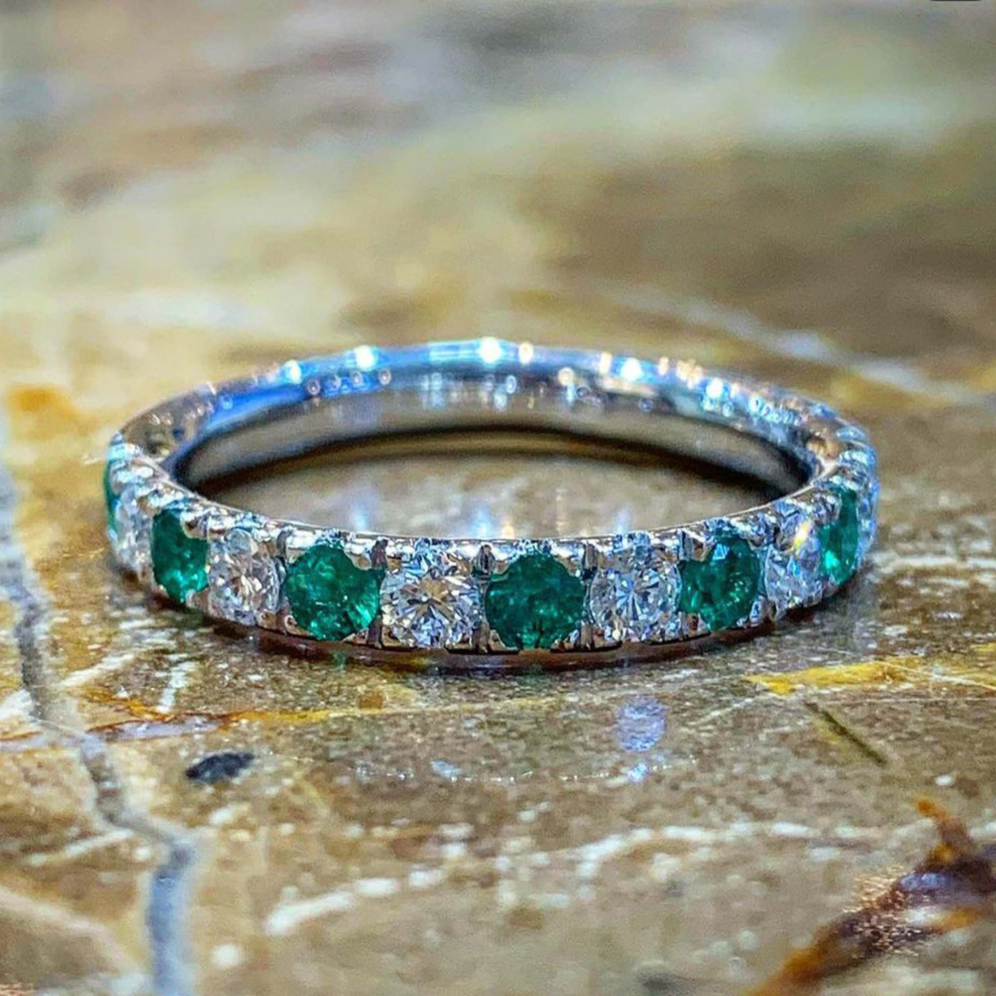 1.50 Ct Round Cut Emerald & Diamond Band Full Eternity Band | Etsy