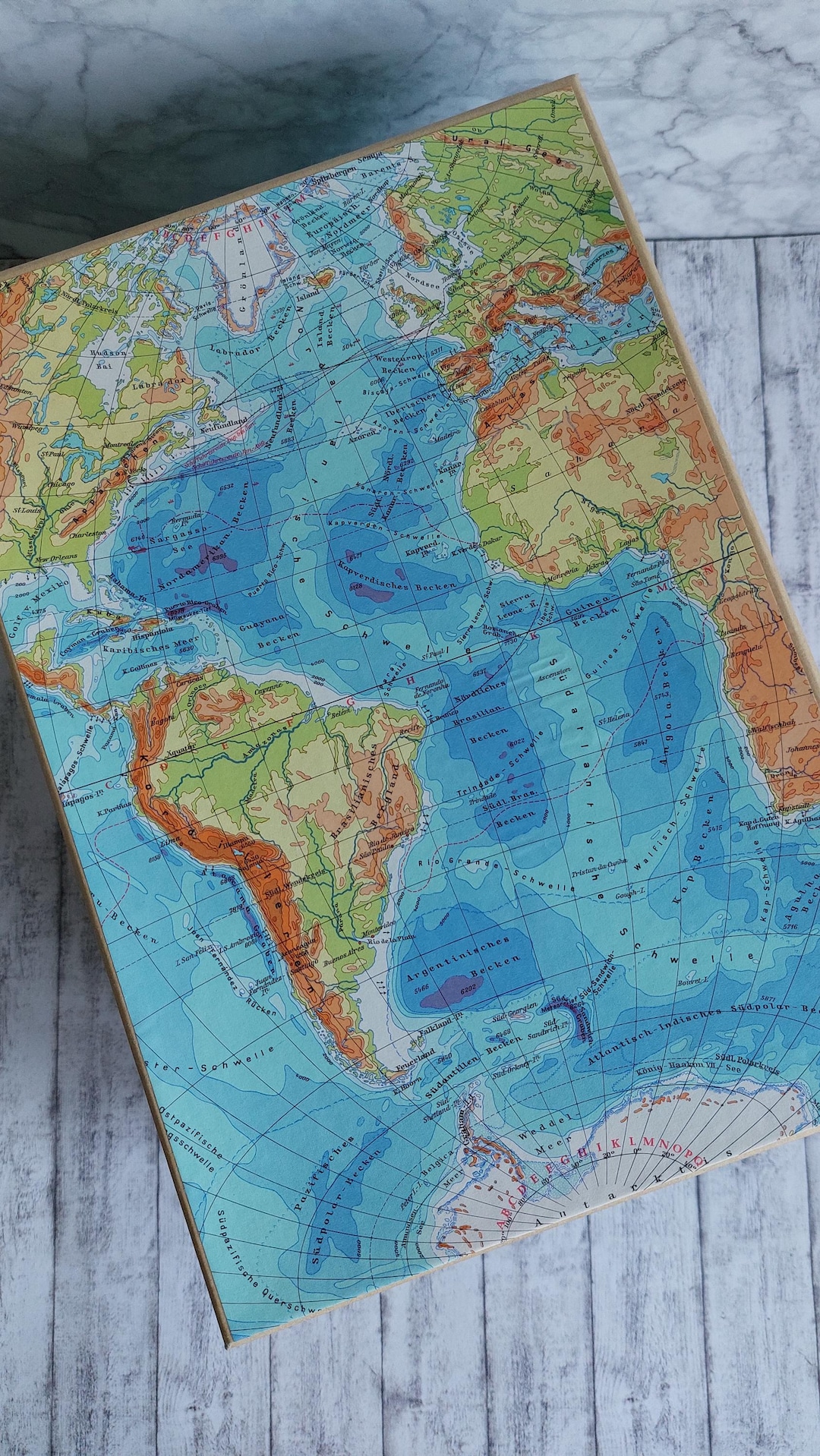 Gift Box World Map • Africa • North America • South America • Atlantic ...